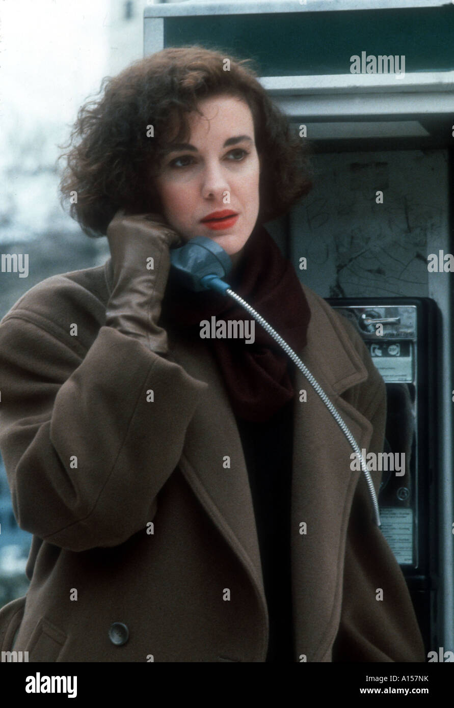 Elizabeth perkins love large 1990 hi-res stock photography and images ...
