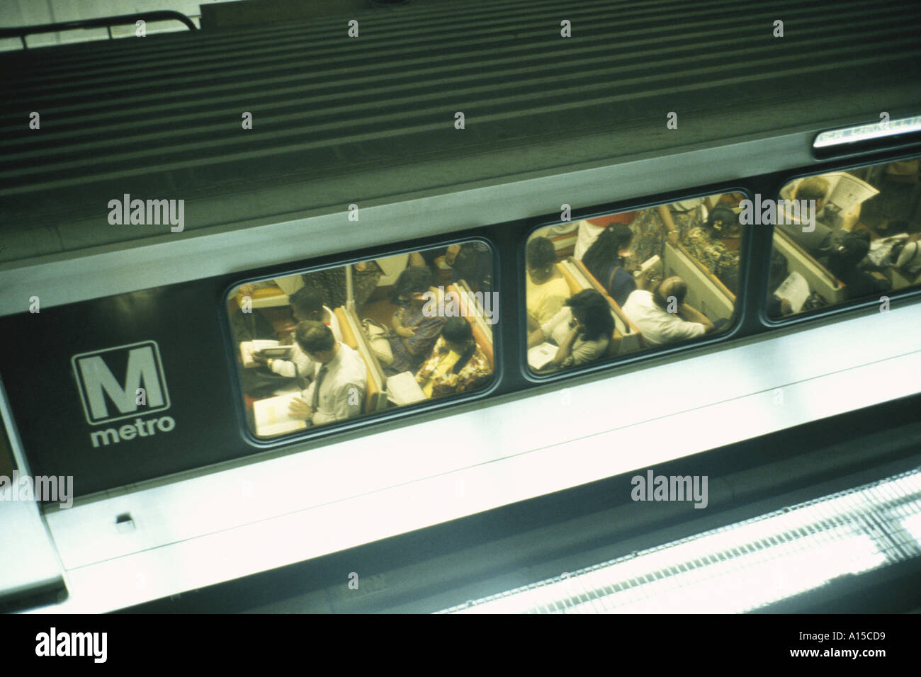 Washington DC USA Metro Commuter train at underground station Stock ...