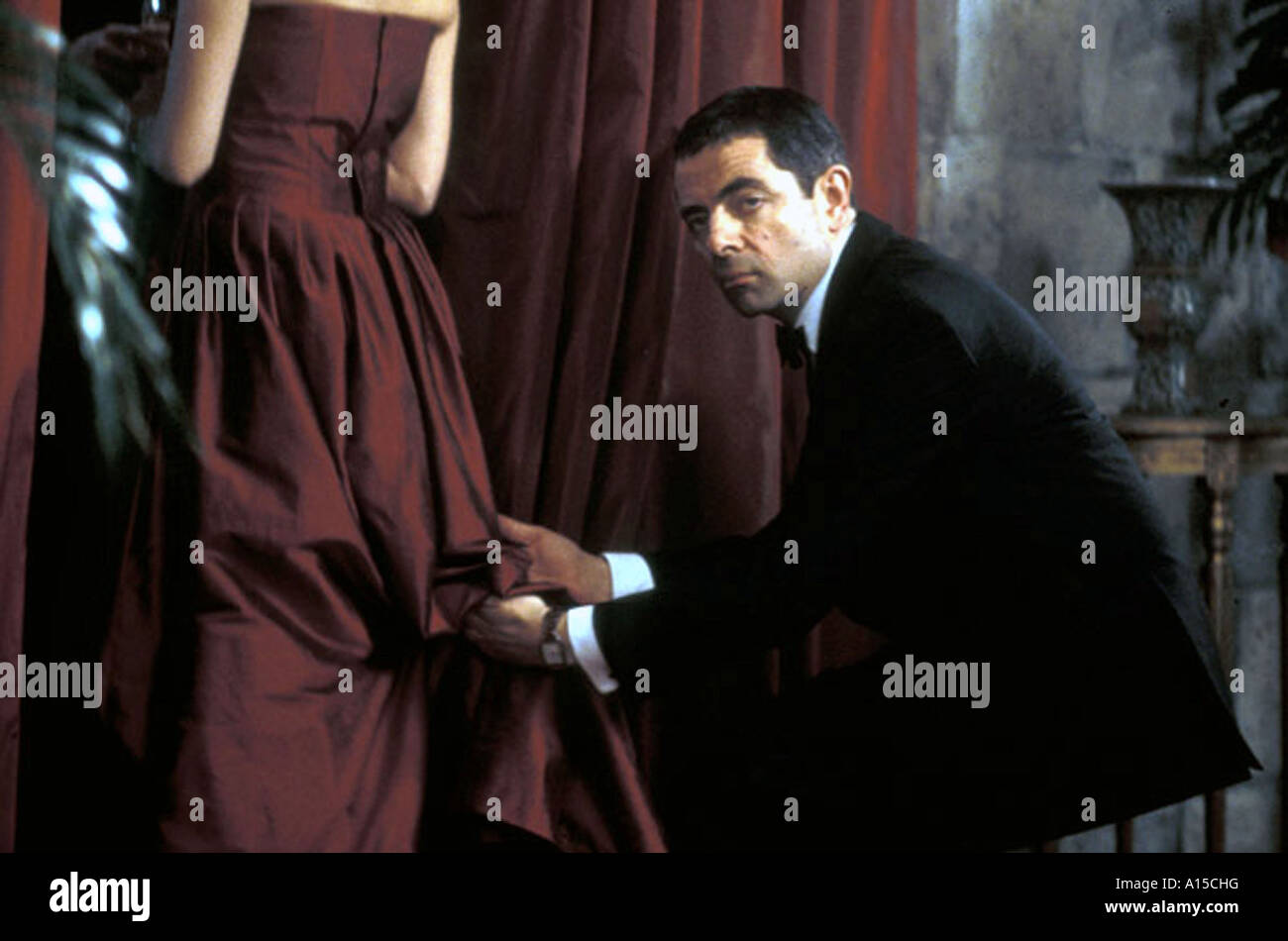 Actor rowan atkinson hi-res stock photography and images - Alamy