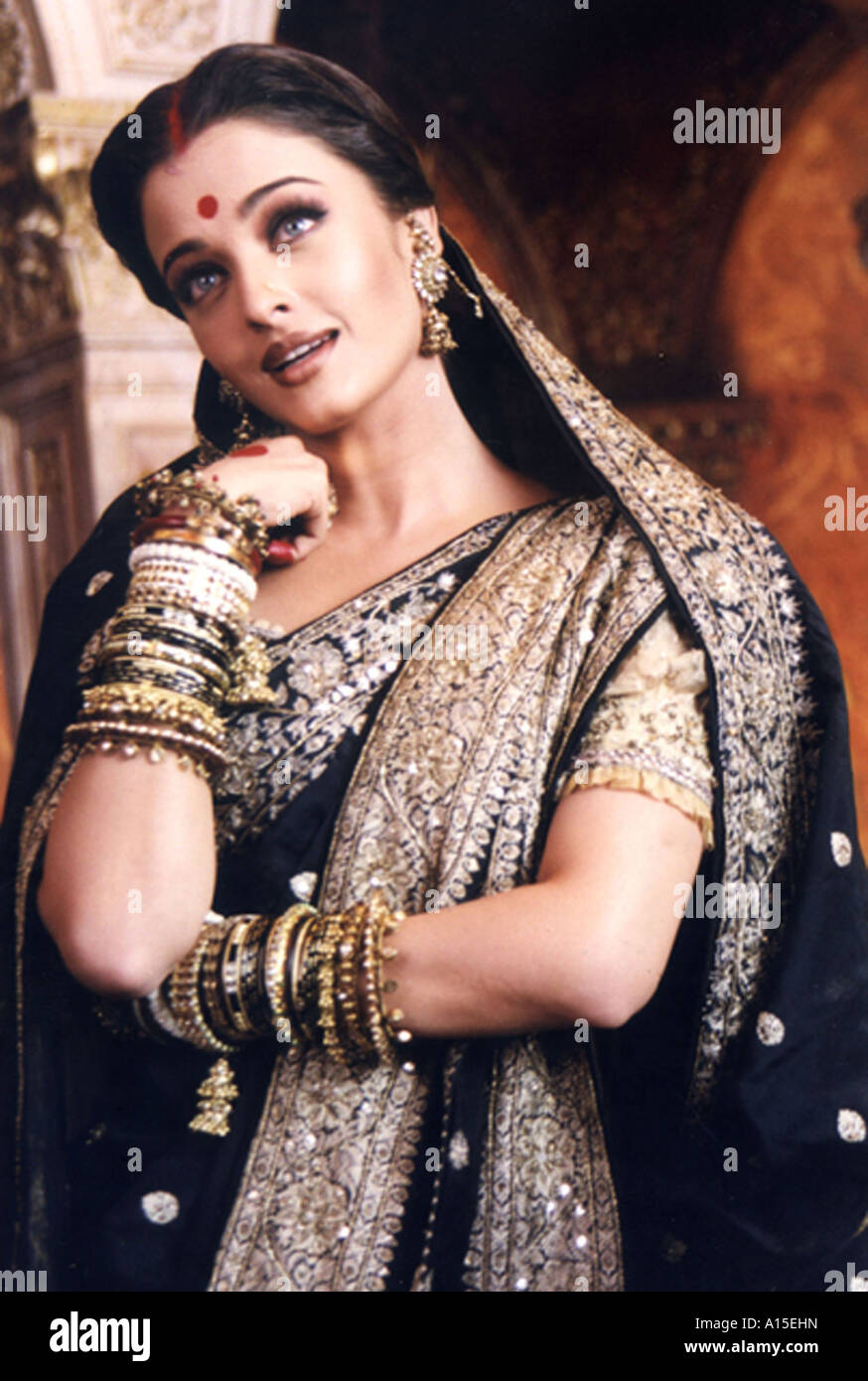 Devdas 2002 hi-res stock photography and images - Alamy