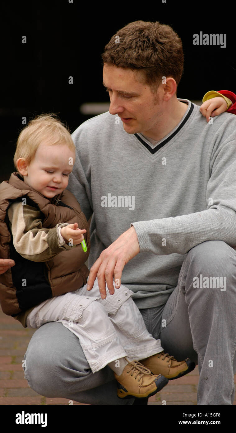 father with children Stock Photo - Alamy