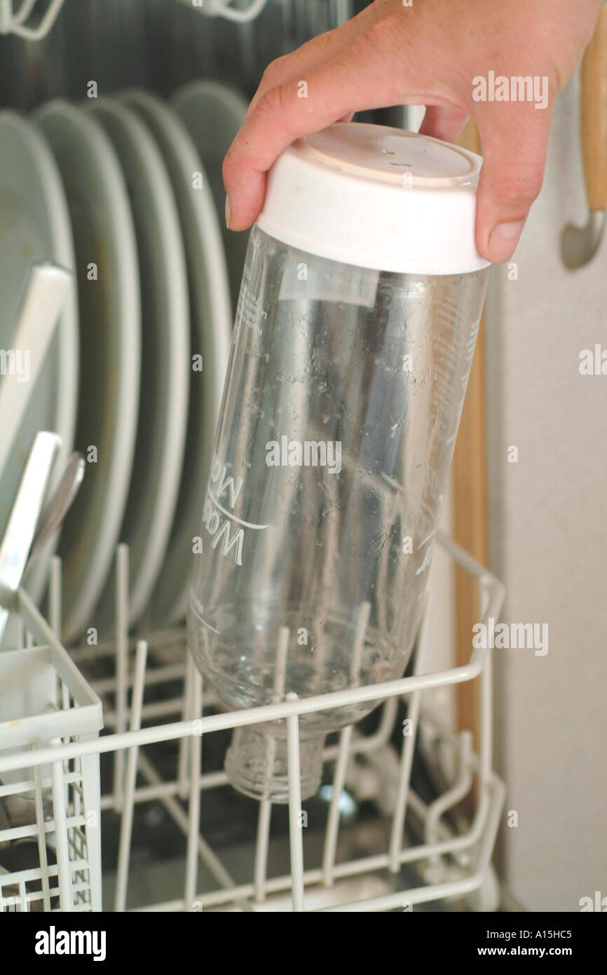 water bottle cleaning Stock Photo - Alamy