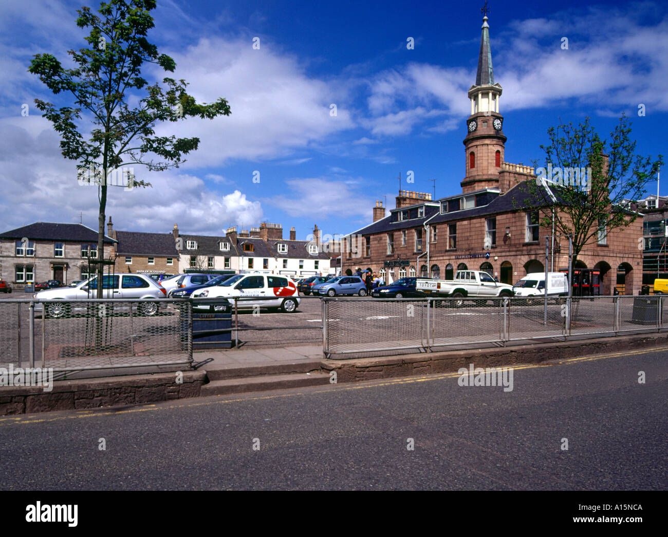 dh STONEHAVEN KINCARDINESHIRE Clock tower town centre car parking ...