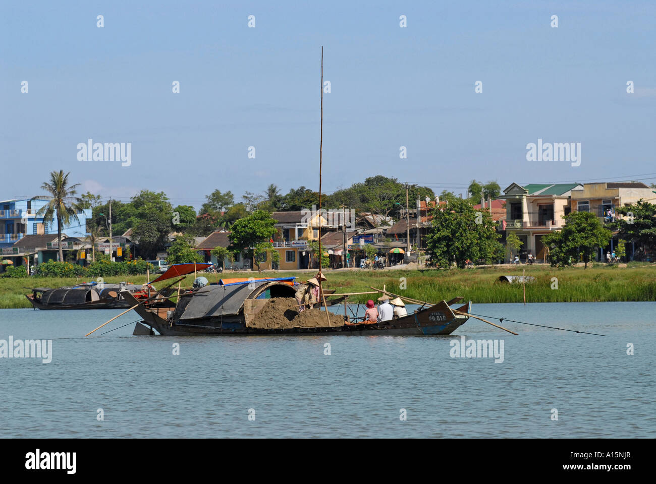 Motor sampan hi-res stock photography and images - Alamy