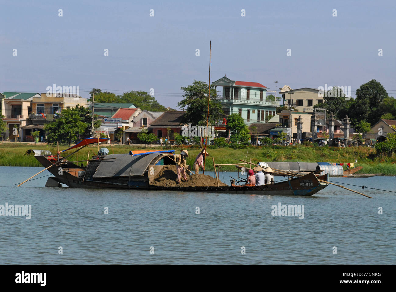 Motor sampan hi-res stock photography and images - Alamy