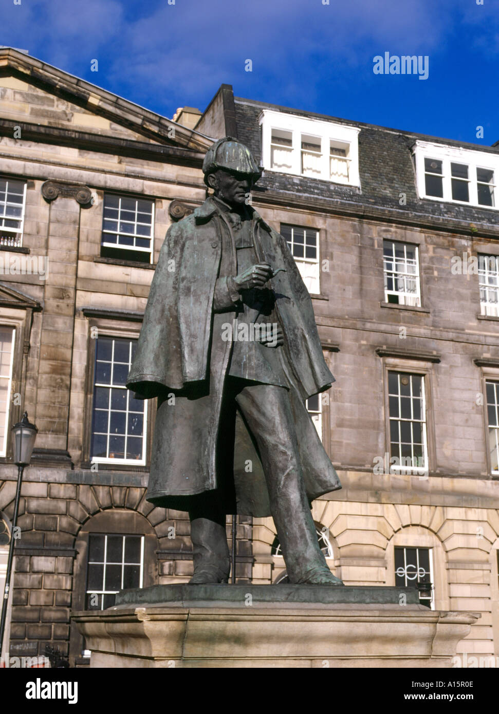 dh Picardy Place LEITH WALK EDINBURGH Sherlock Holmes statue Sir Arthur ...