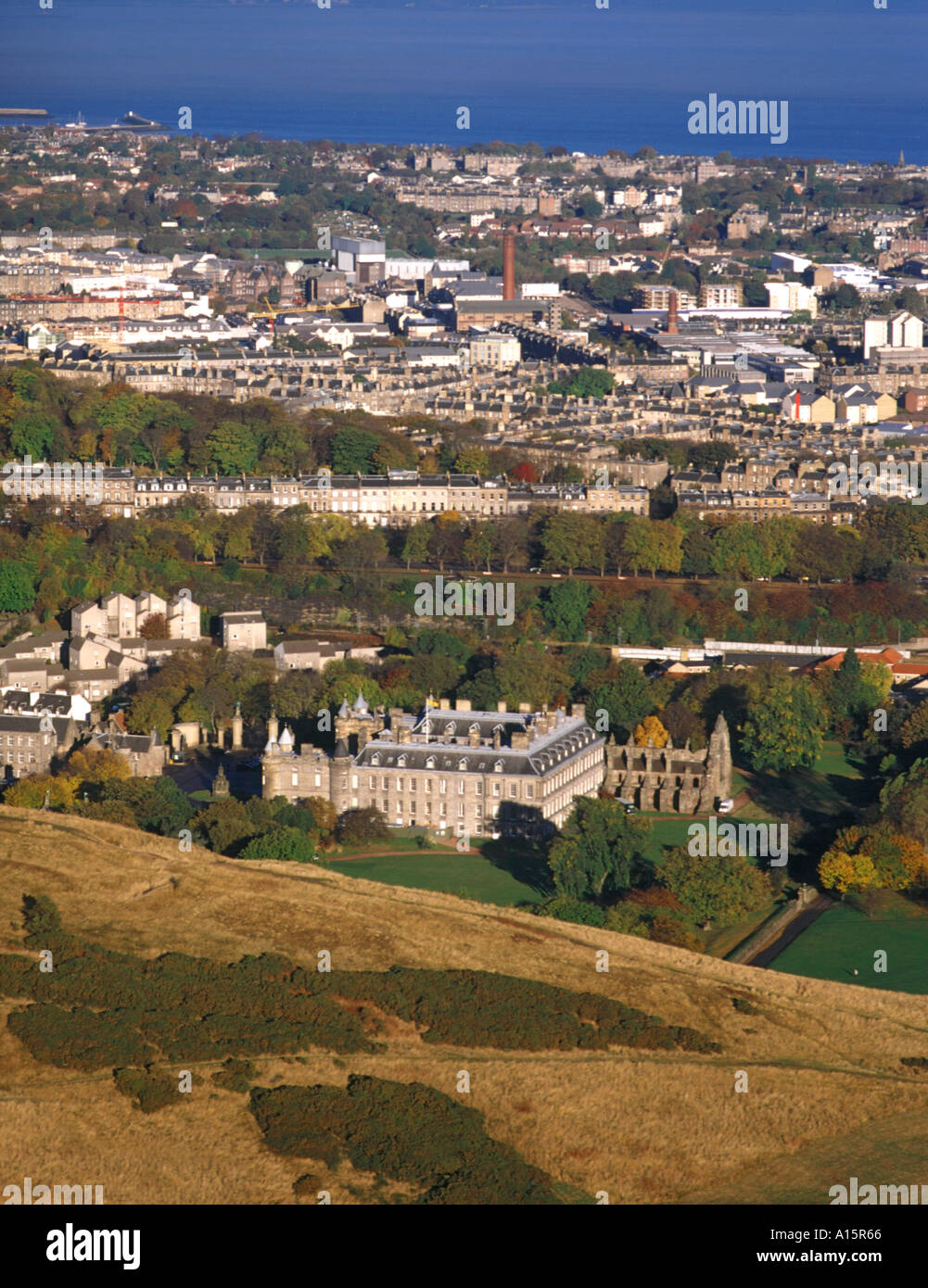 dh HOLYROOD PARK EDINBURGH Royal Holyrood Palace and North of Edinburgh ...