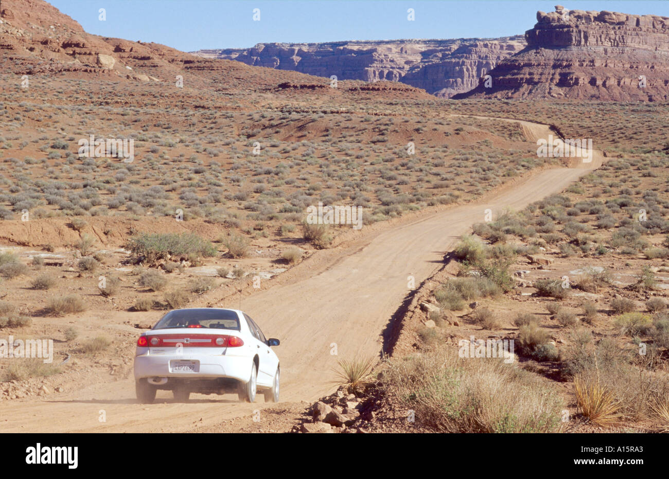 Gravel drive road hi-res stock photography and images - Alamy