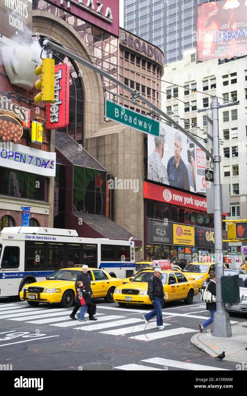 The broadway road hi-res stock photography and images - Alamy