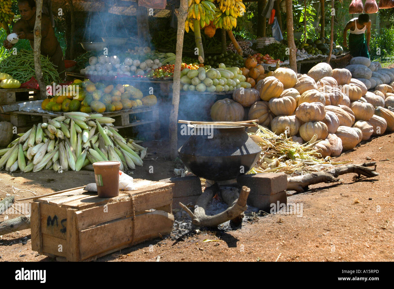 Sri Lanka market street shop people grocer food Stock Photo - Alamy