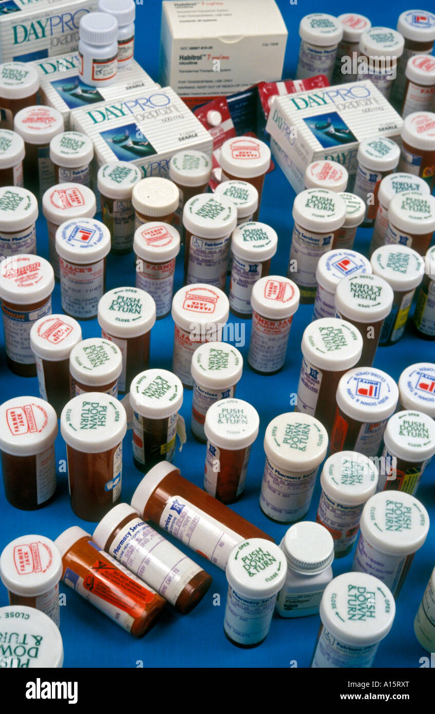 Vial drug hi-res stock photography and images - Alamy