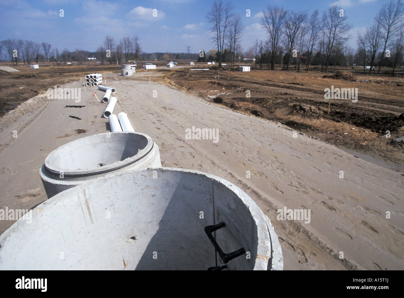 Urban sprawl farmland hi-res stock photography and images - Alamy