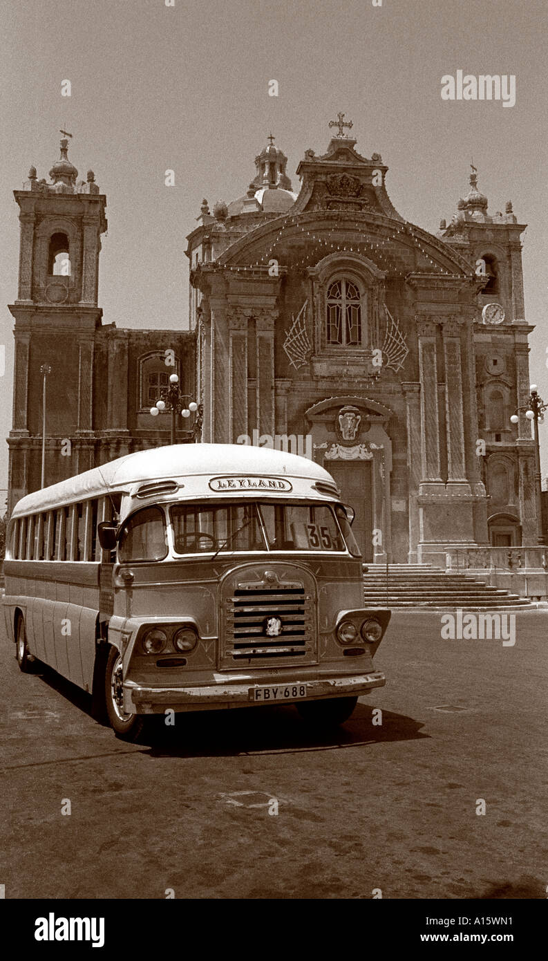 Malta old fashioned bus hi-res stock photography and images - Alamy