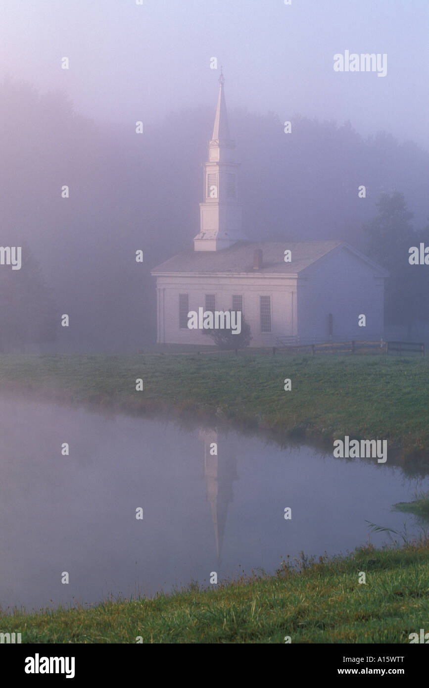 Rural church in northeastern Ohio Stock Photo - Alamy