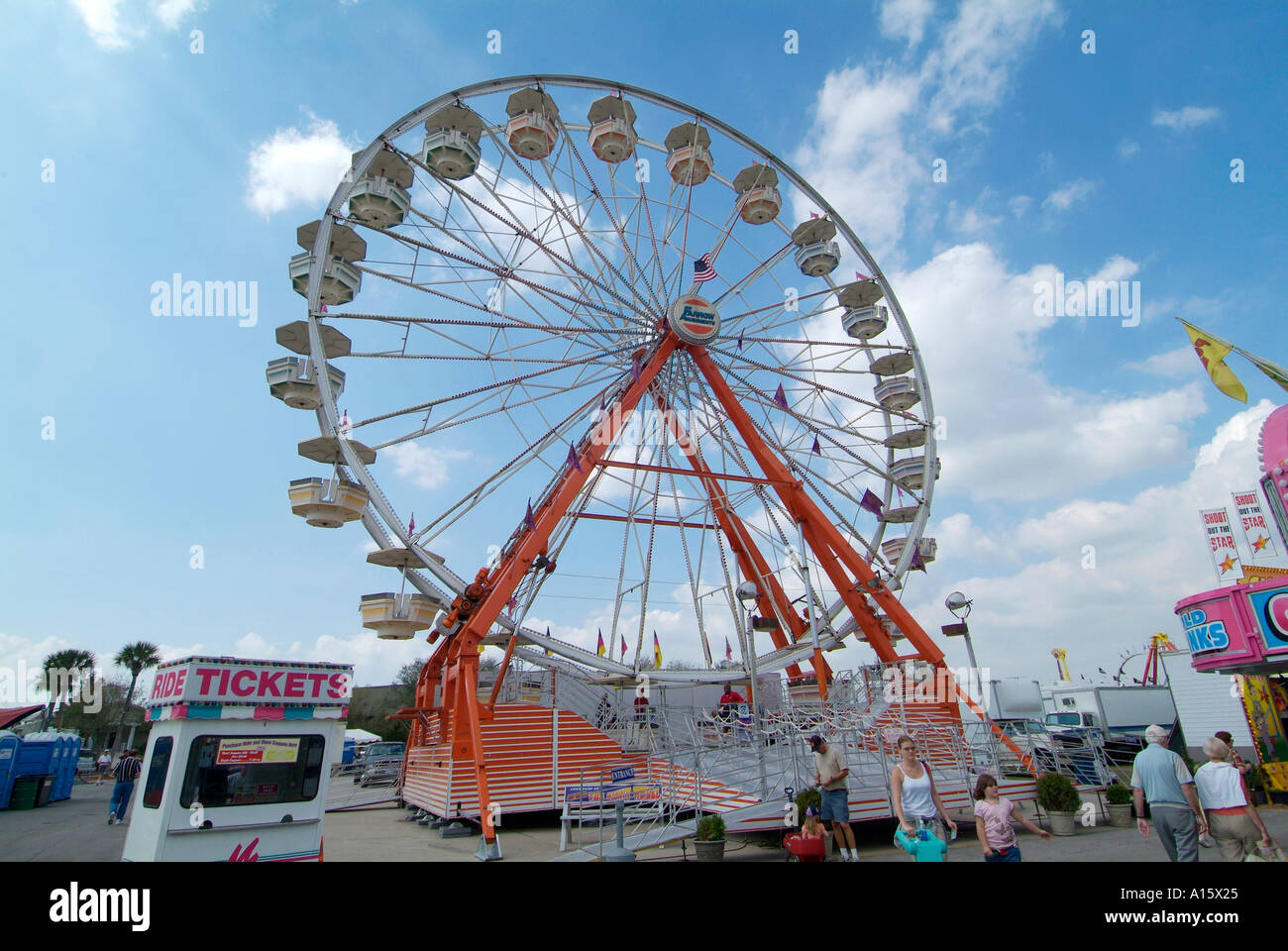 Florida State Fair at Tampa Florida offers entertainment food eating ...