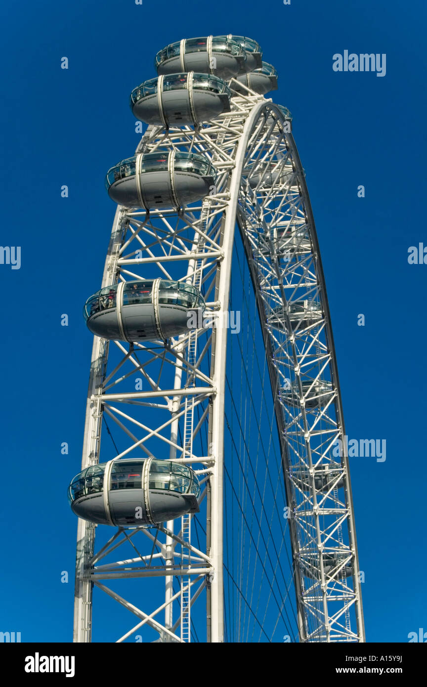Inside london eye capsules hi-res stock photography and images - Alamy