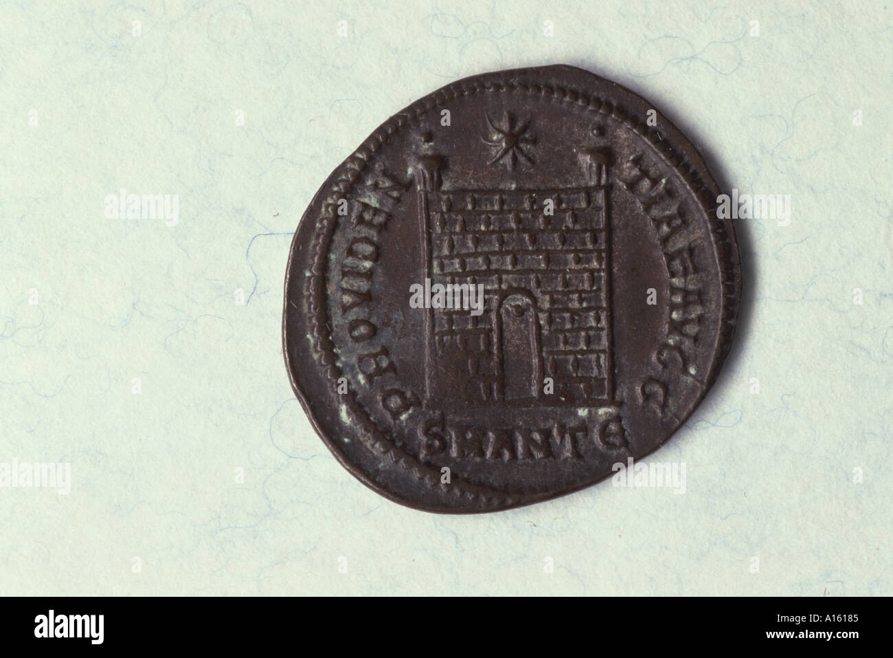 COIN ROMAN CONSTANTINE AS AUG CAMP GATE ANTIOCH MINT Stock Photo - Alamy