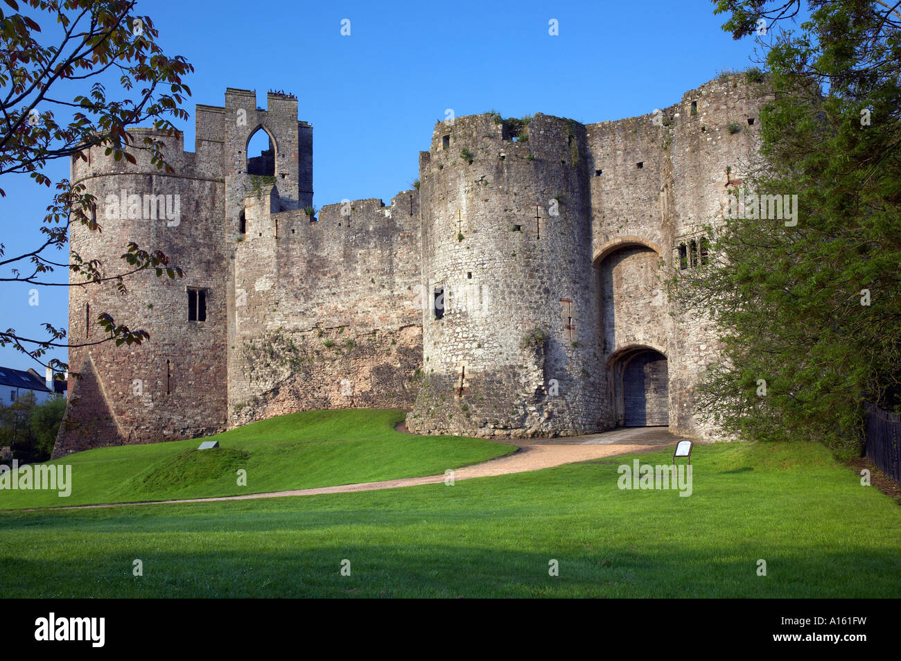 The Gatehouse at the southeastern end of Chepstow castle looks ...