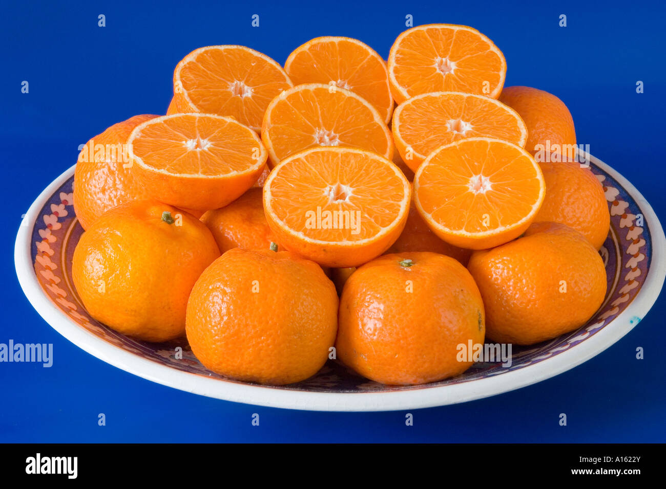 Tangerines on the plate Stock Photo - Alamy