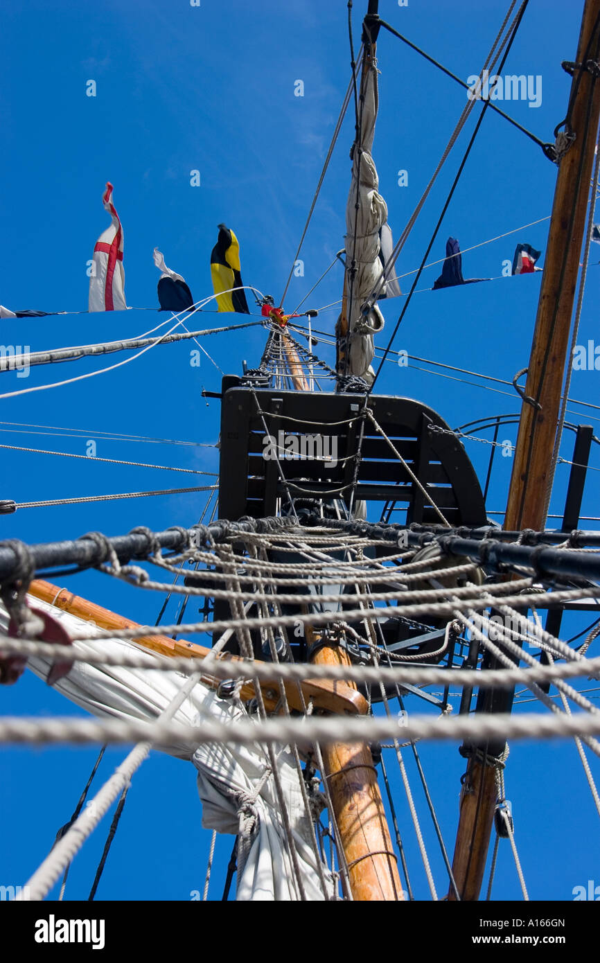 Mast and rigging aboard 18th century ship Grand Turk Stock Photo - Alamy