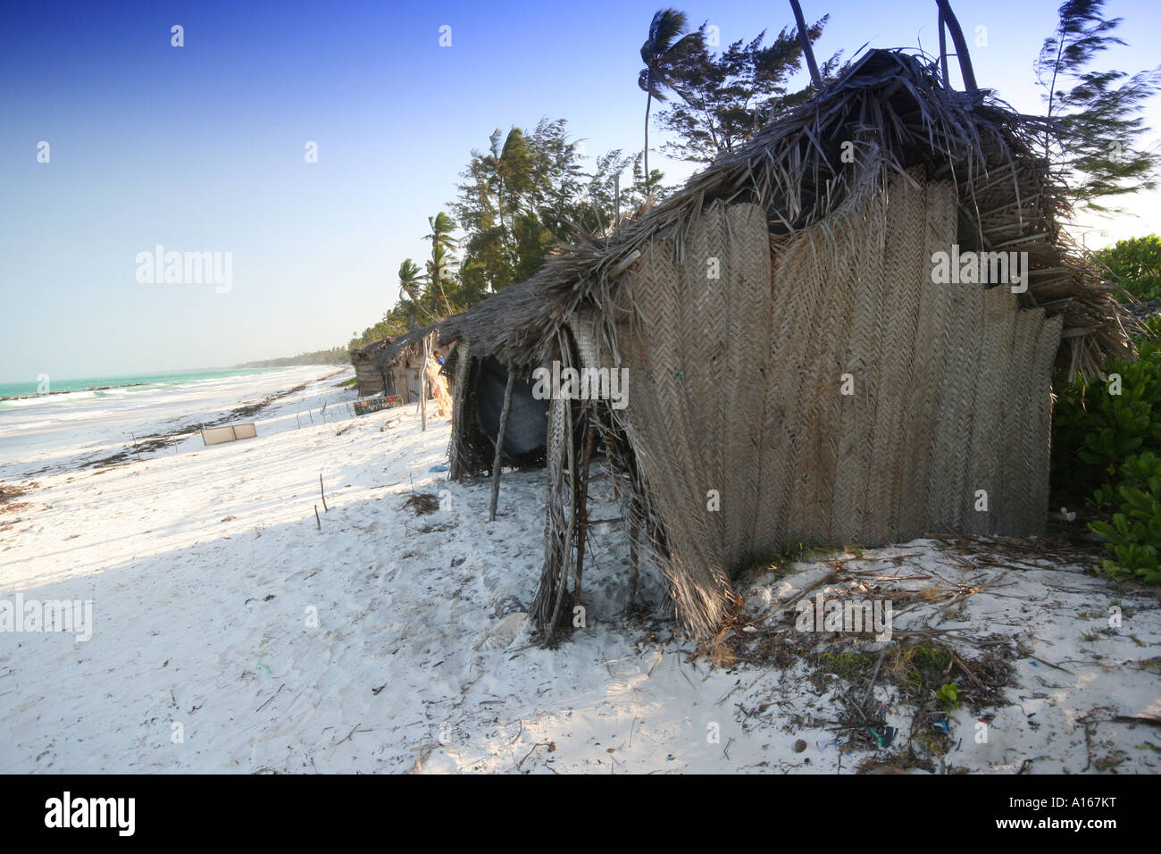 Fishermans hut on sand hi-res stock photography and images - Alamy