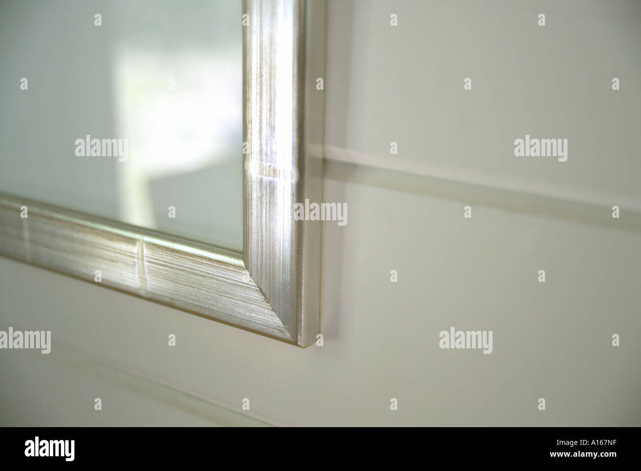 Mirror wall hi-res stock photography and images - Alamy