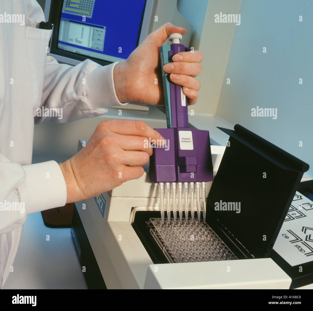 Lab testing hi-res stock photography and images - Alamy