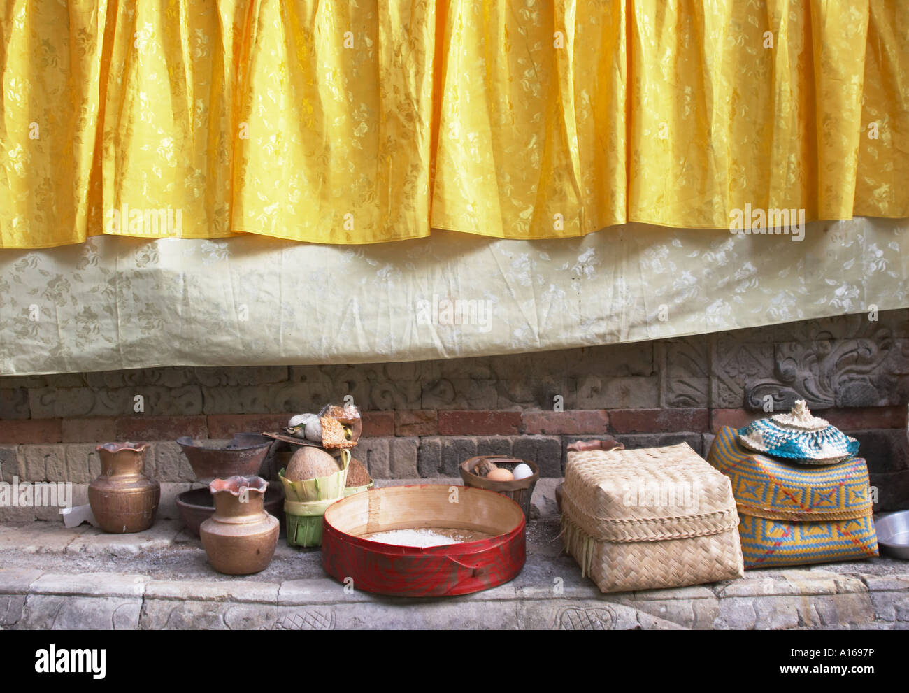 Traditional balinese offering baskets hi-res stock photography and ...