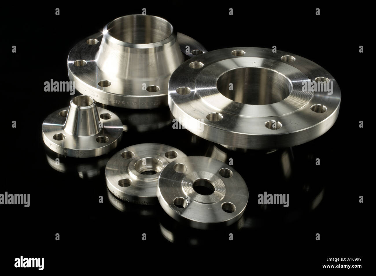Flanges hi-res stock photography and images - Alamy