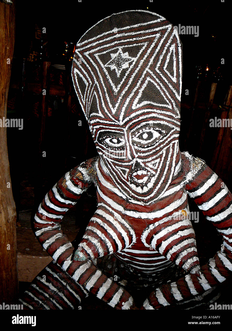 Zimbabwe Africa african mask Stock Photo - Alamy