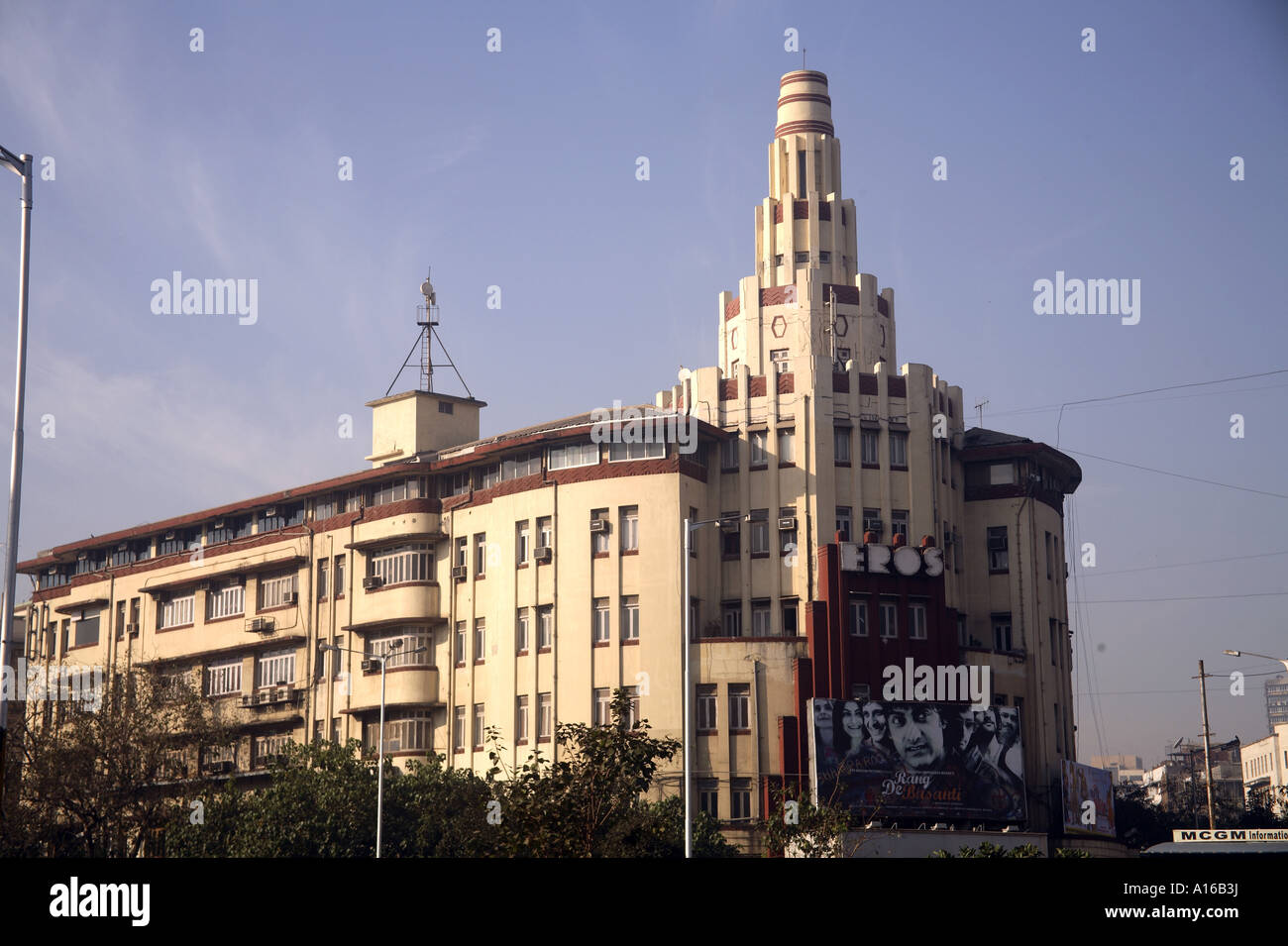 Movie Theater Building Stock Photos & Movie Theater Building Stock ...