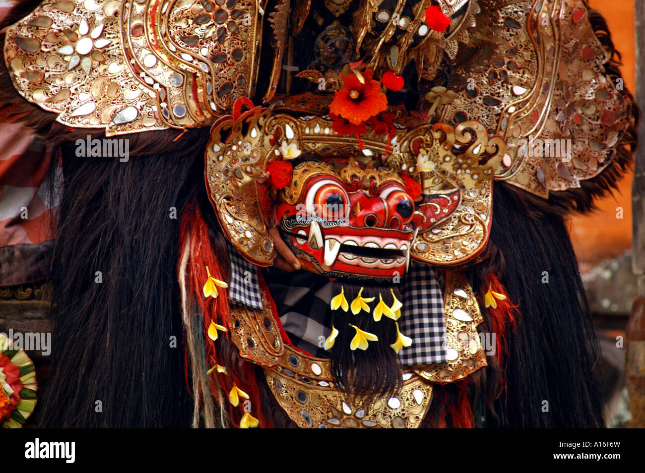 Topeng Stock Photos & Topeng Stock Images - Alamy