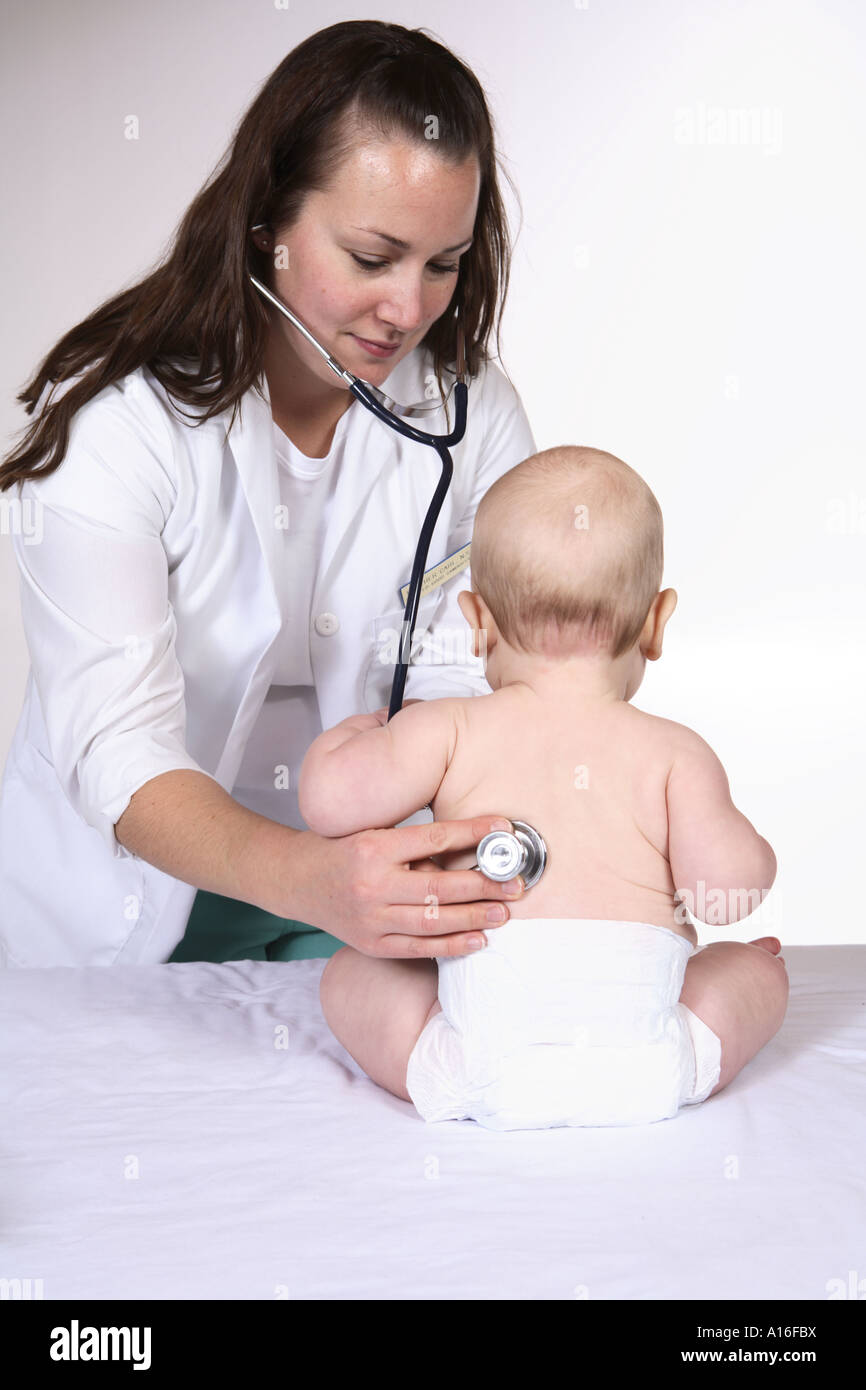 Babies checkup hi-res stock photography and images - Alamy