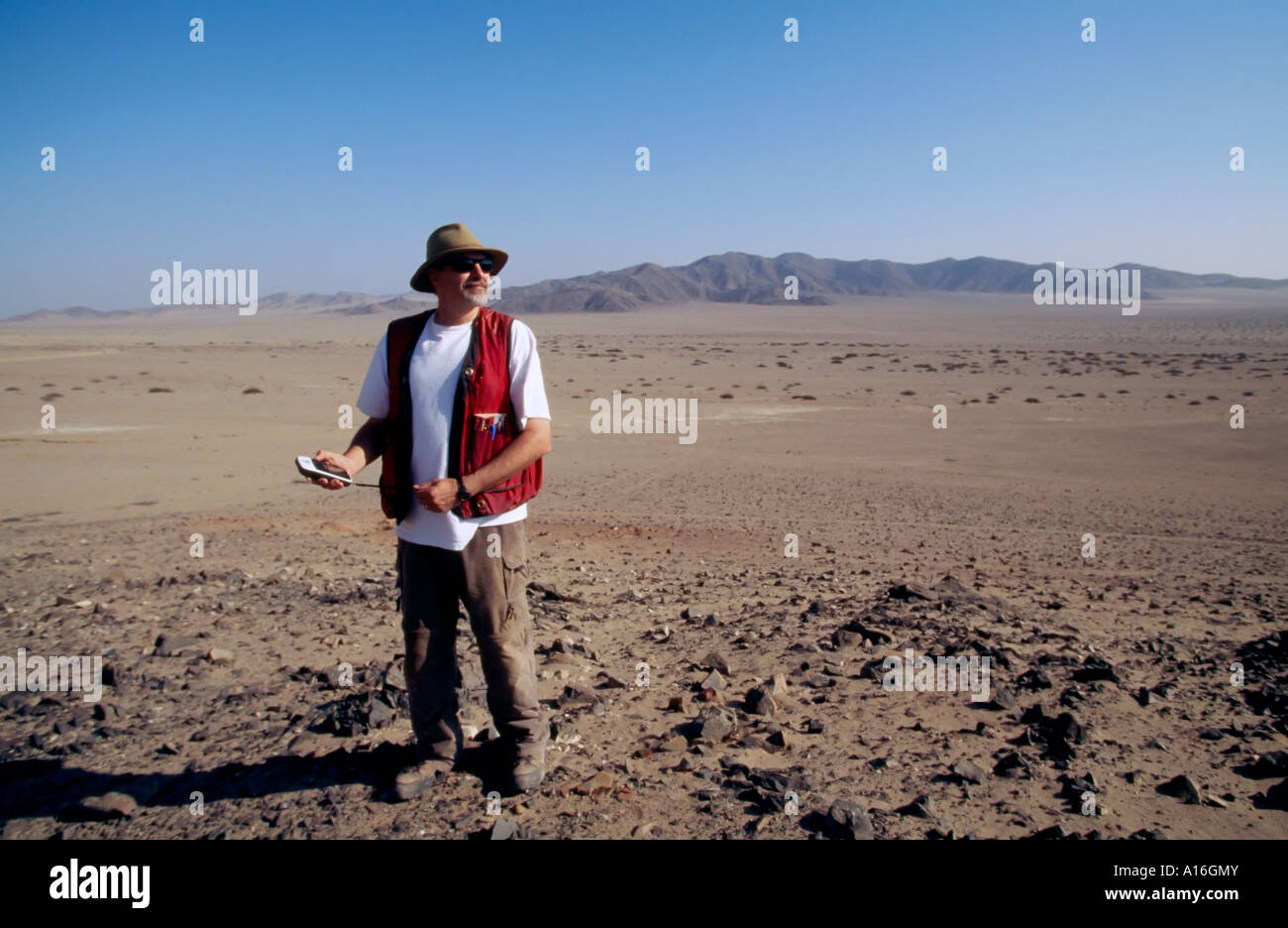 Exploration geologist hi-res stock photography and images - Alamy