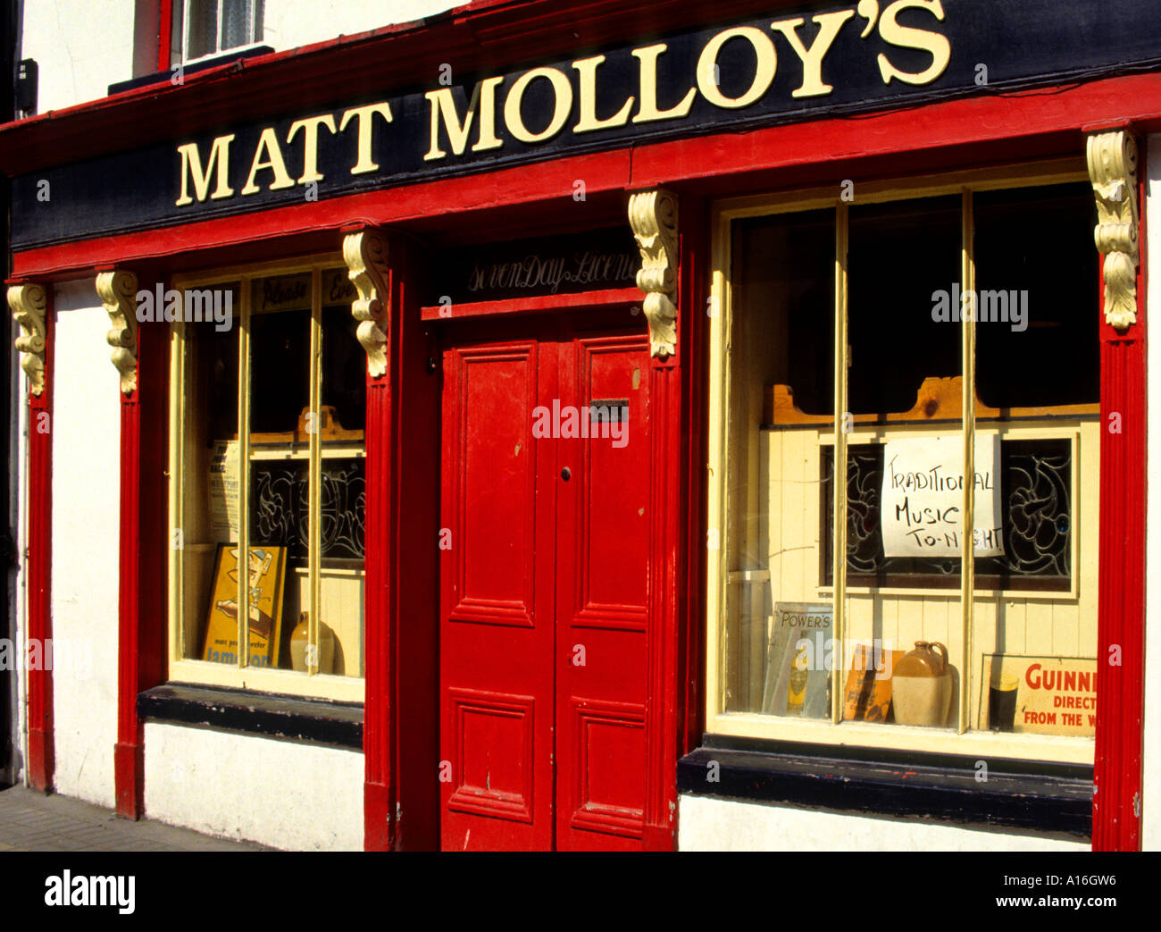Matt molloys, westport hi-res stock photography and images - Alamy