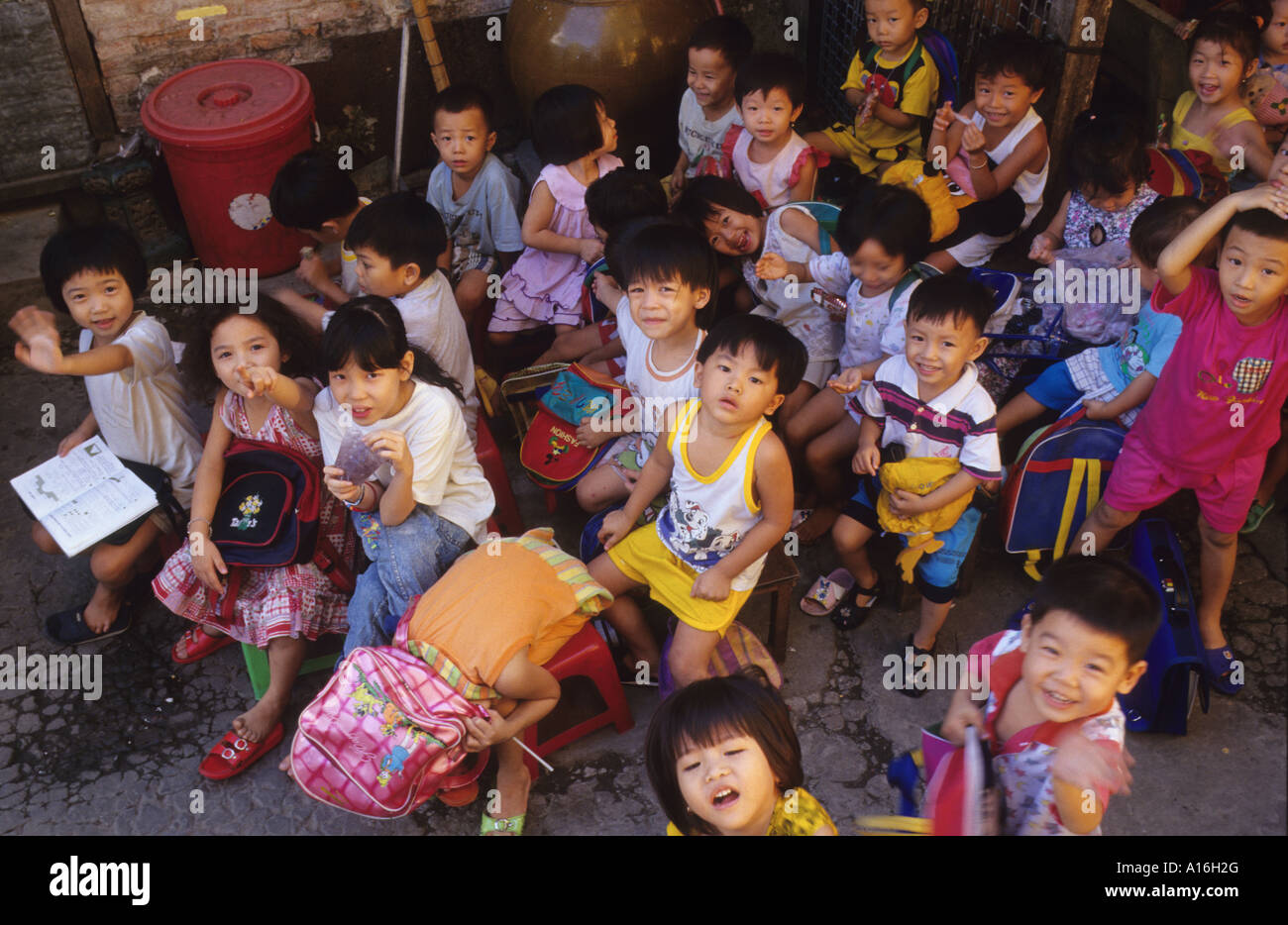 Vietnamese school kids in lession Ho Chi Minh City Stock Photo - Alamy