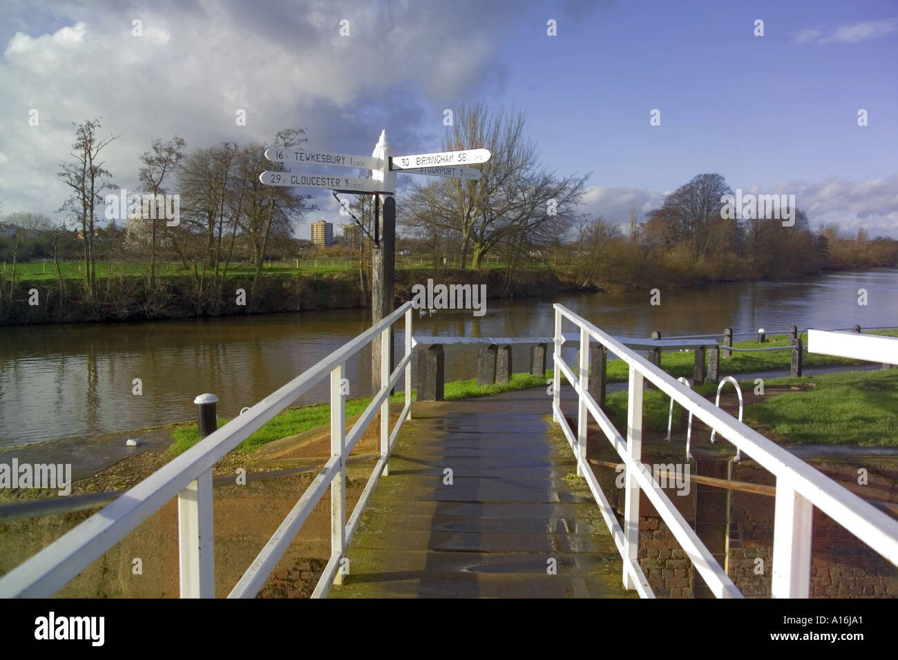 england midlands worcestershire worcester diglis basin junction of the river severn and the ...