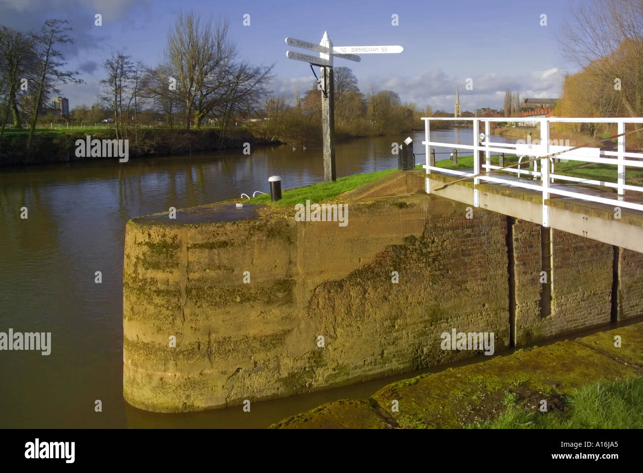 england midlands worcestershire worcester diglis basin junction of the river severn and the ...