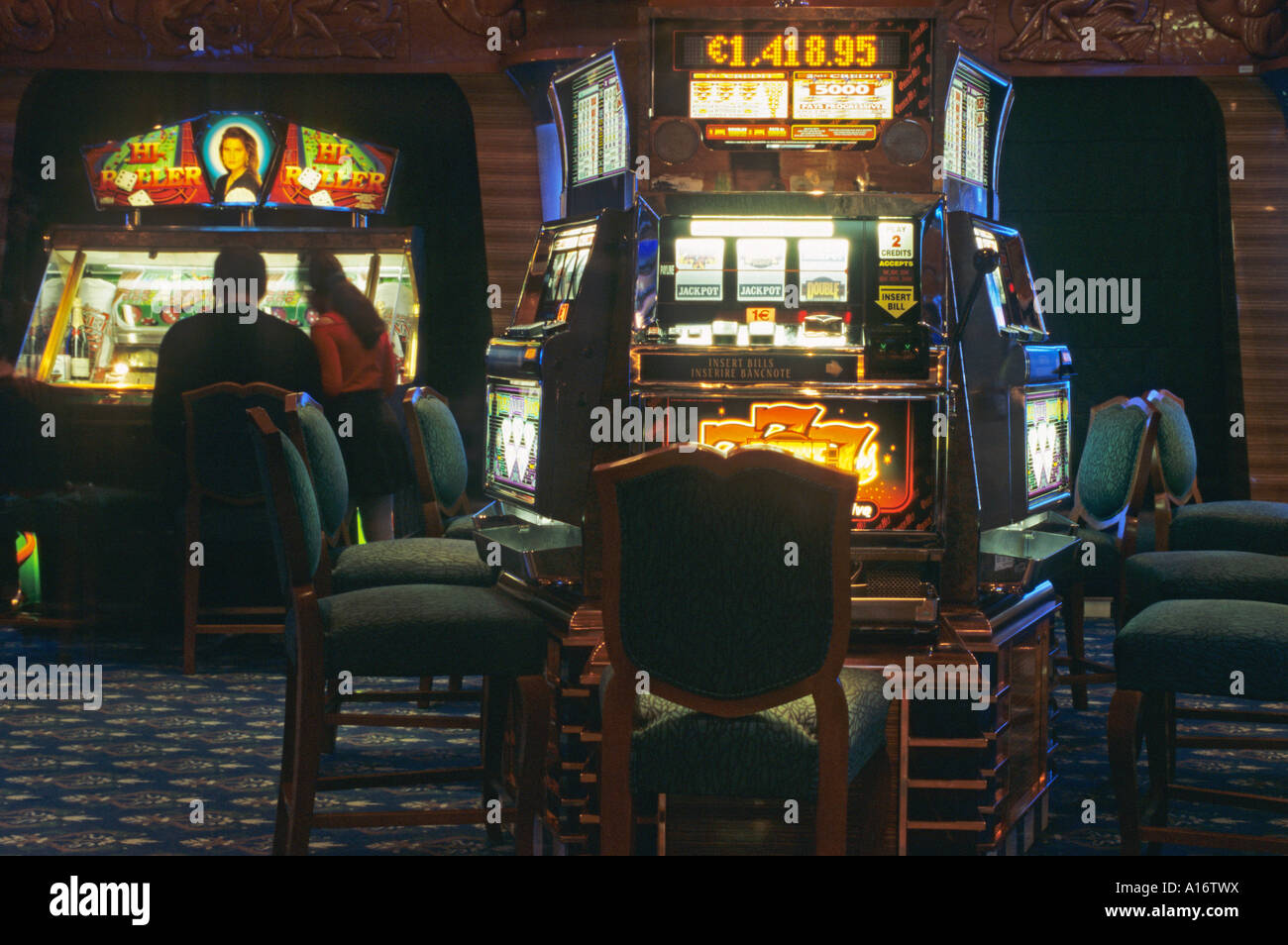 Empty slot machines hi-res stock photography and images - Alamy