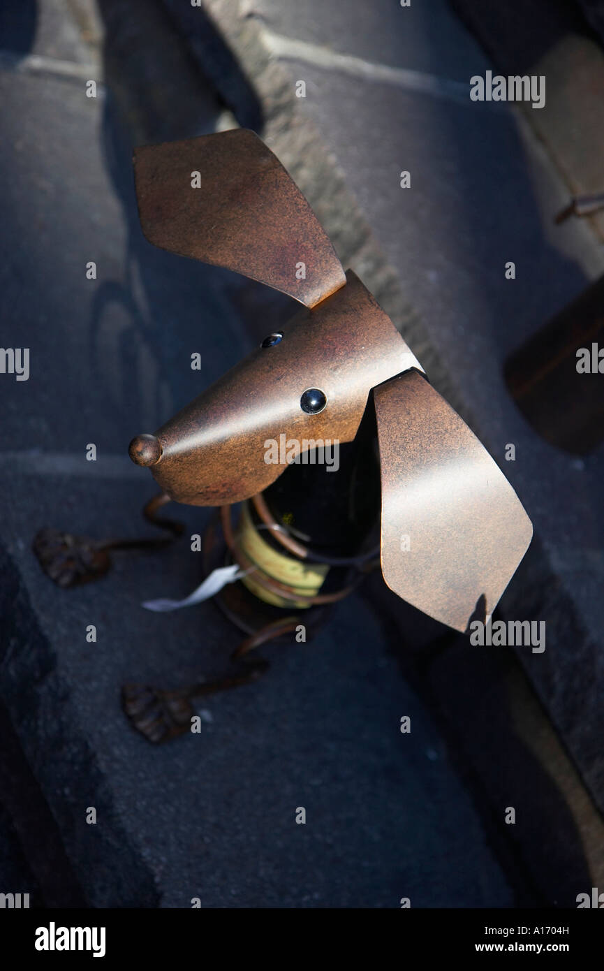 Metal animal figures hi-res stock photography and images - Alamy