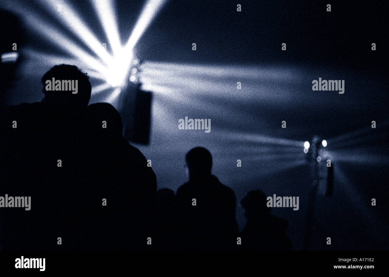 Applause clapping hands concert hi-res stock photography and images - Alamy
