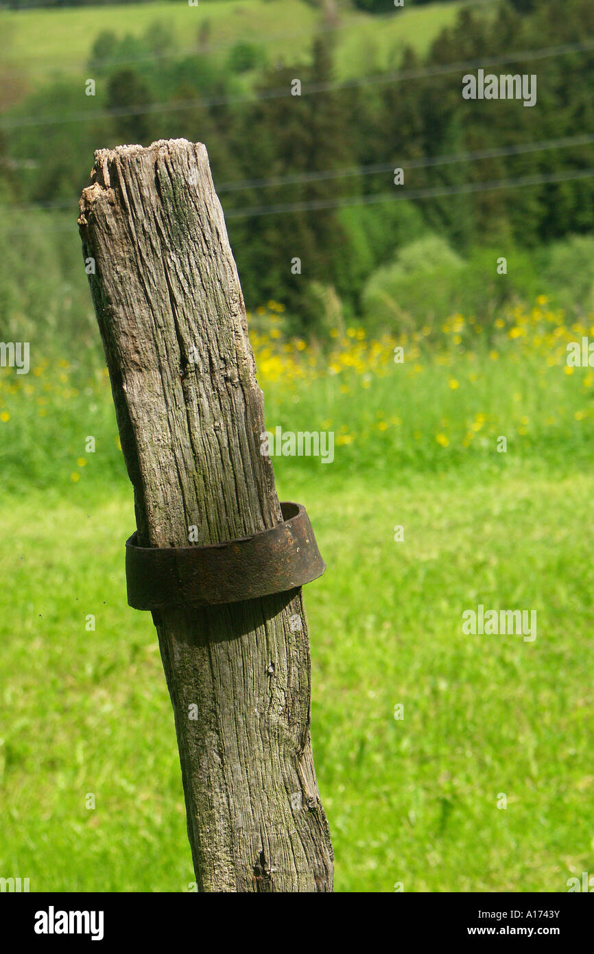 old fence post Stock Photo - Alamy