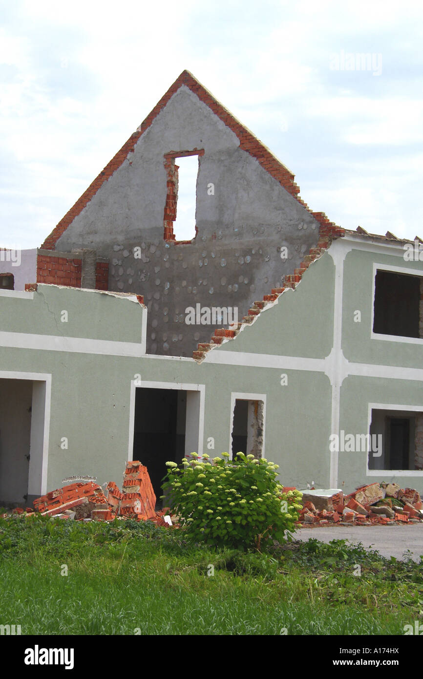 house without roof Stock Photo - Alamy