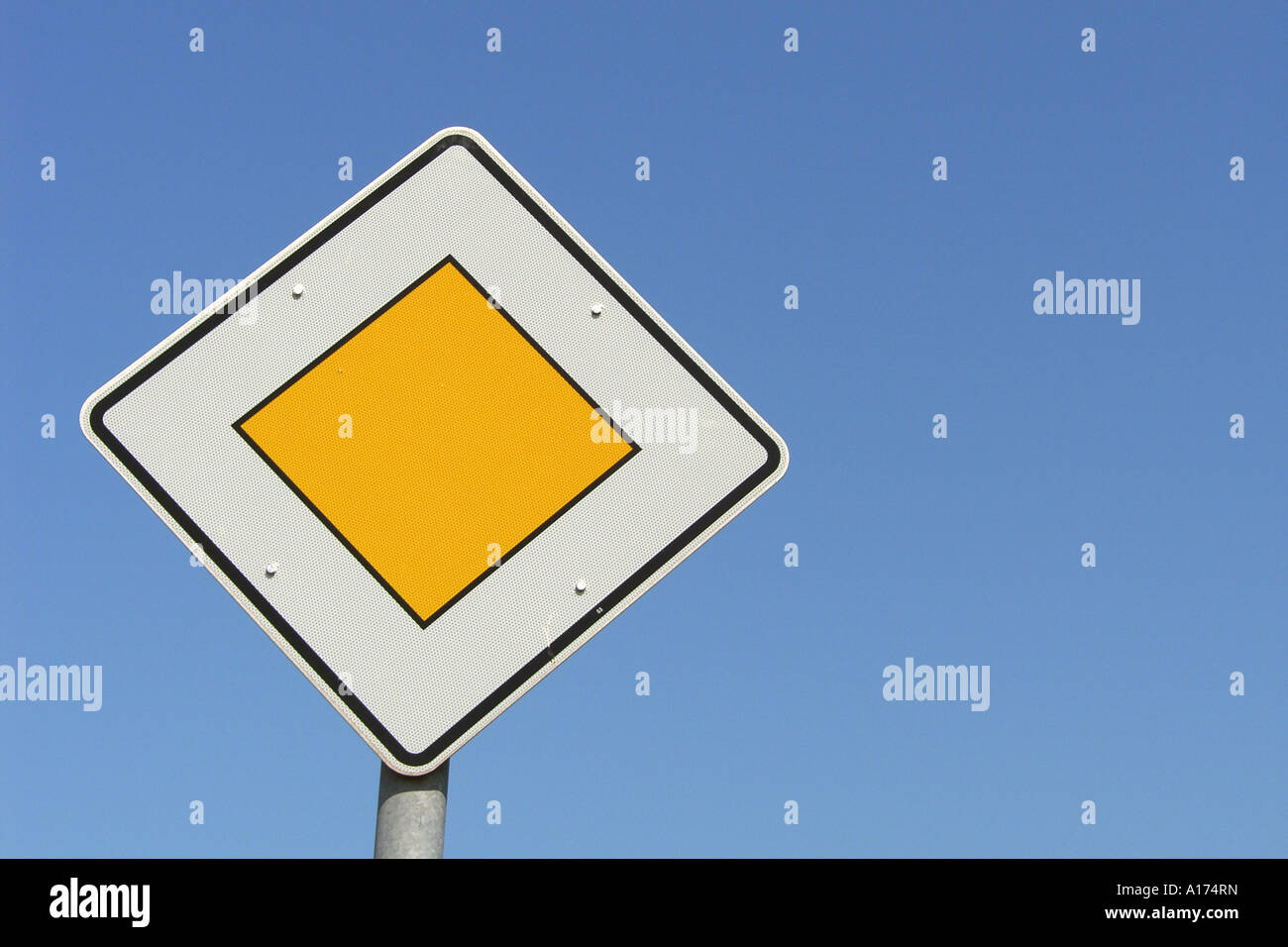 Priorities road sign hi-res stock photography and images - Alamy