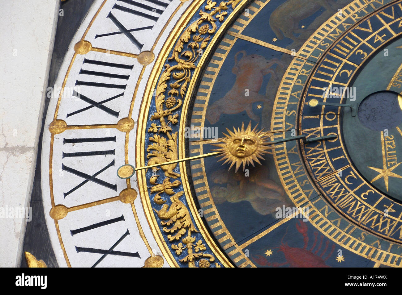 Level clocks hi-res stock photography and images - Alamy