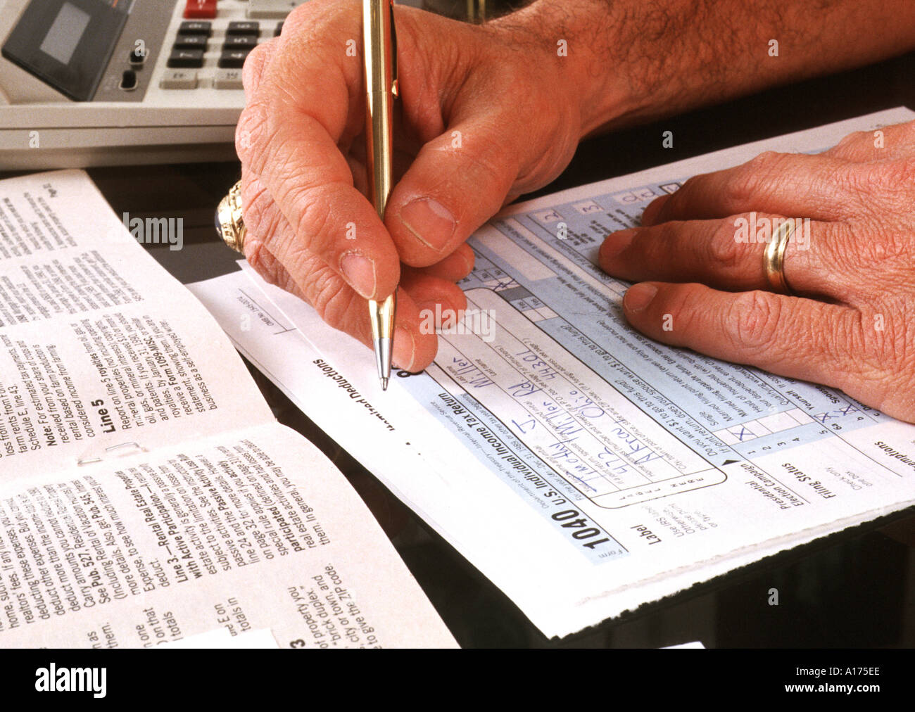 Man filling out forms hi-res stock photography and images - Alamy