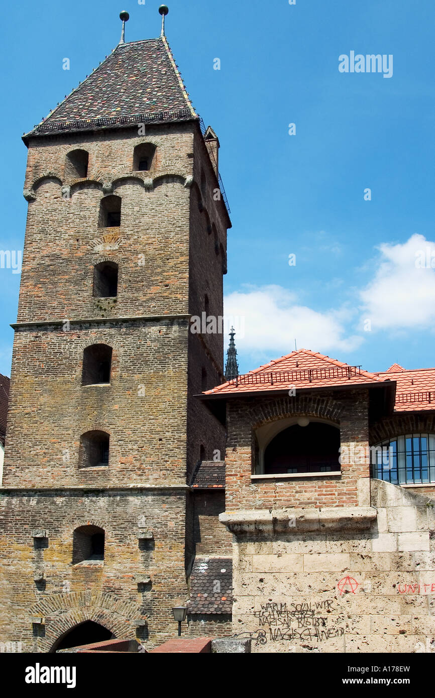 Roof slanted hi-res stock photography and images - Alamy