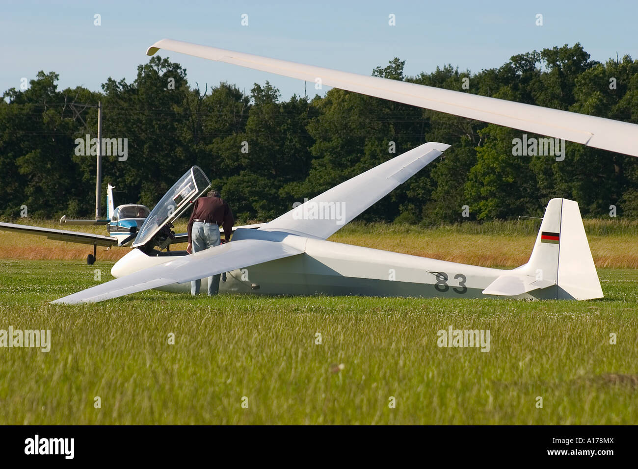 Gliders sailplanes hi-res stock photography and images - Alamy