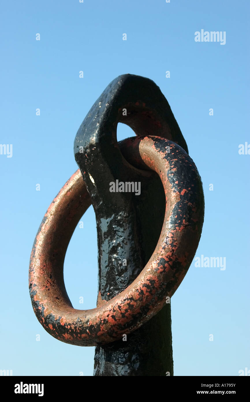 Ring anchor hi-res stock photography and images - Alamy