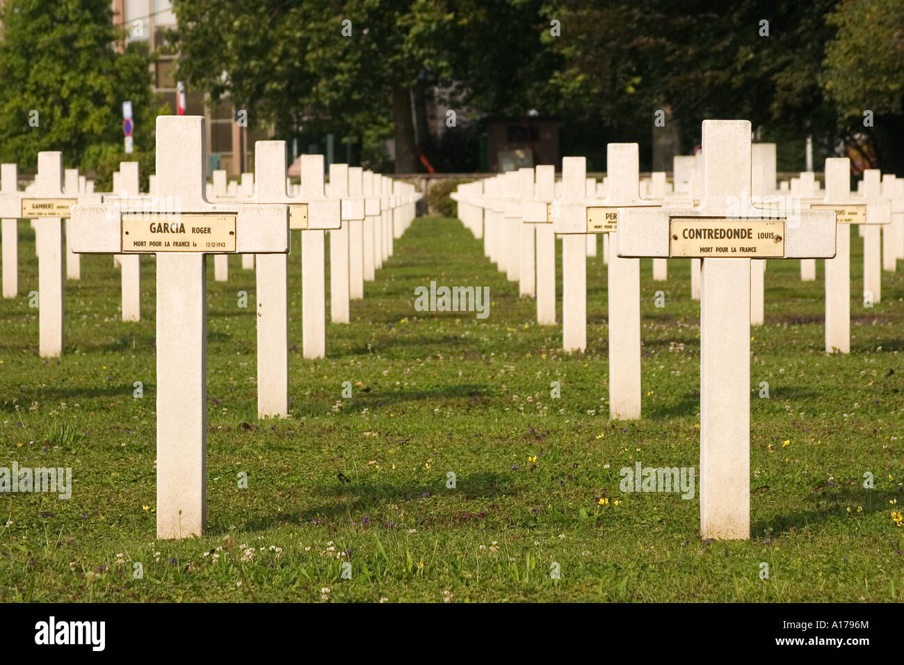 Digger soldier statue hi-res stock photography and images - Alamy